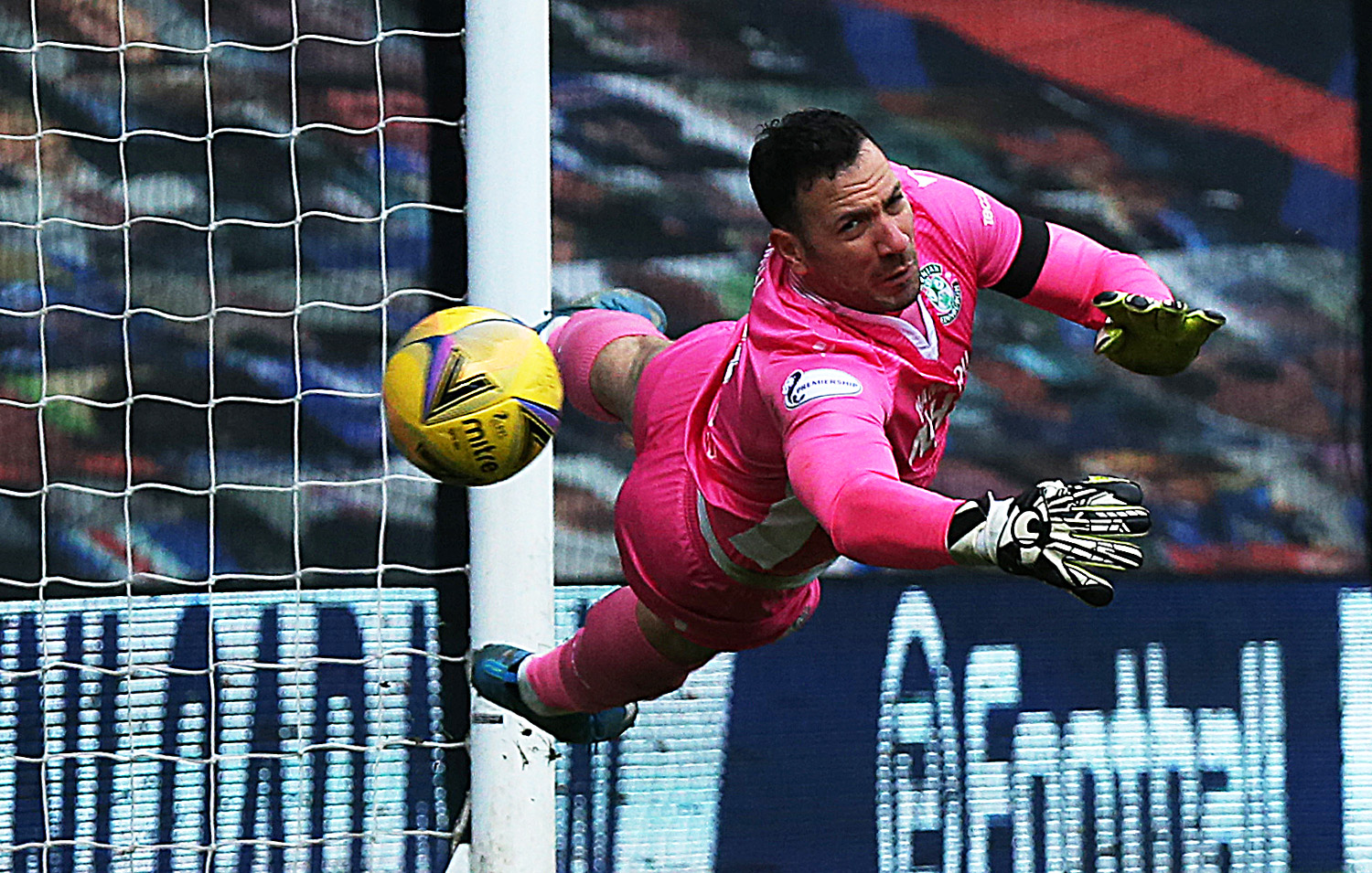 Hibs fans say thank you to Ofir Marciano as goalkeeper says Easter Road ...