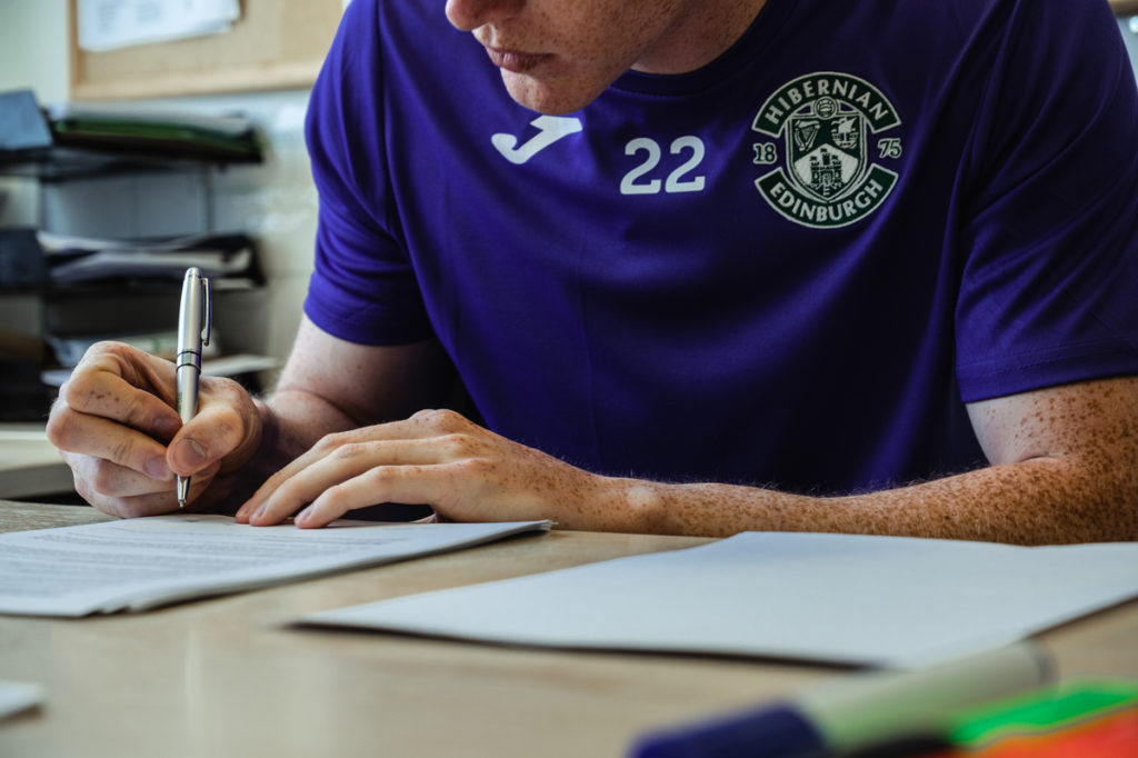 Jake Doyle-Hayes signs two-year Hibs deal after dramatic transfer twist